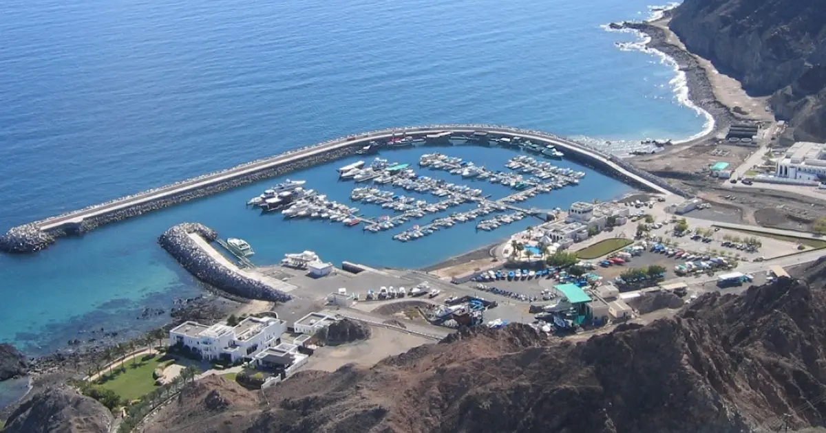 Boat Club in Bandar Al Rowdha | The Captain's Club